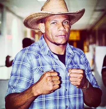 Alex Oliveira (MMA): next fight, last fight result, MMA record (table)
